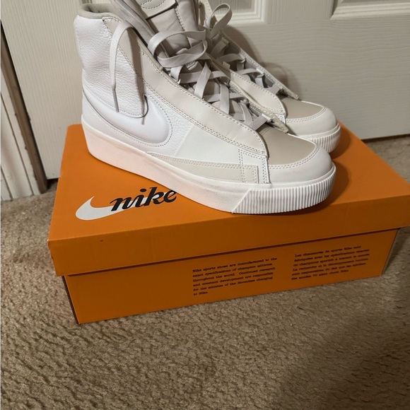 Nike | Shoes | Nike White Hightop Sneakers | Poshmark